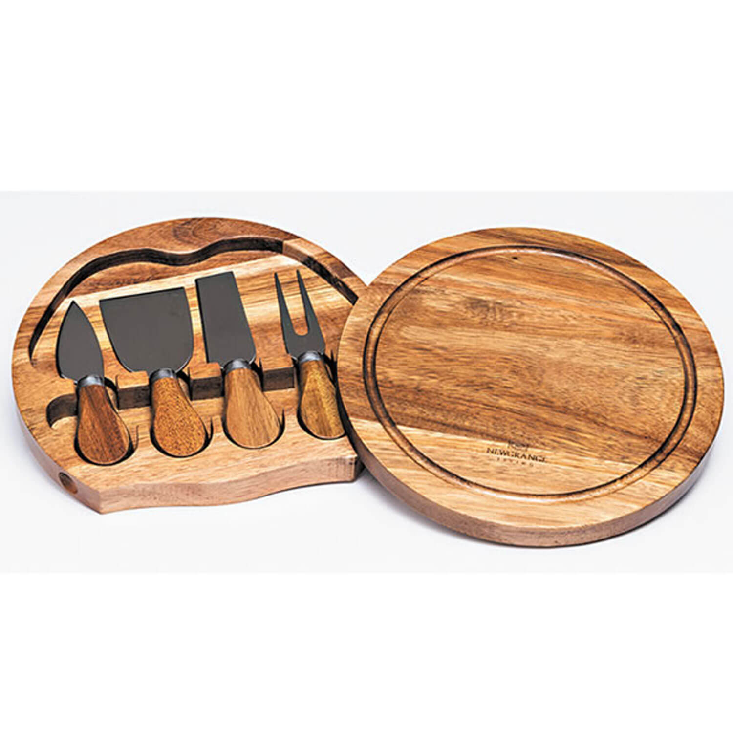 Round Cheese Board with Knifes – Shaws Department Stores