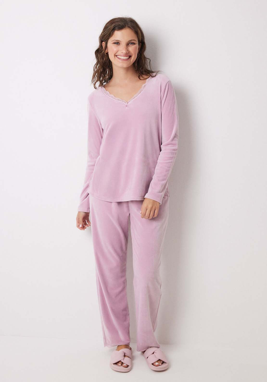 Long pink soft touch velvet pajamas - Pink – Shaws
